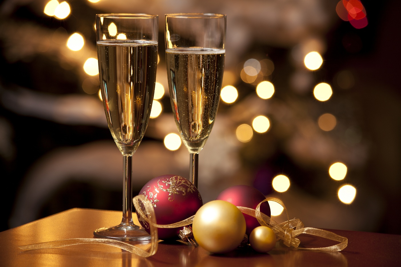Arouse All Your Senses - Champagne Tasting Tips For the Holidays - Liz ...